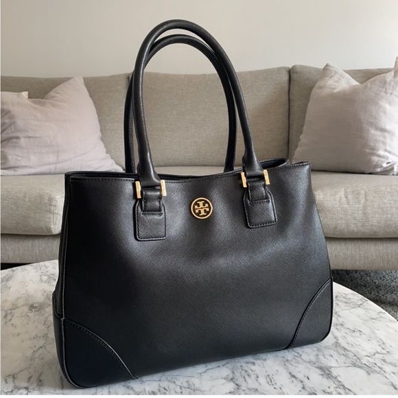 Tory Burch | Bags | Tory Burch East West Robinson Kath Large Tote Bag ...